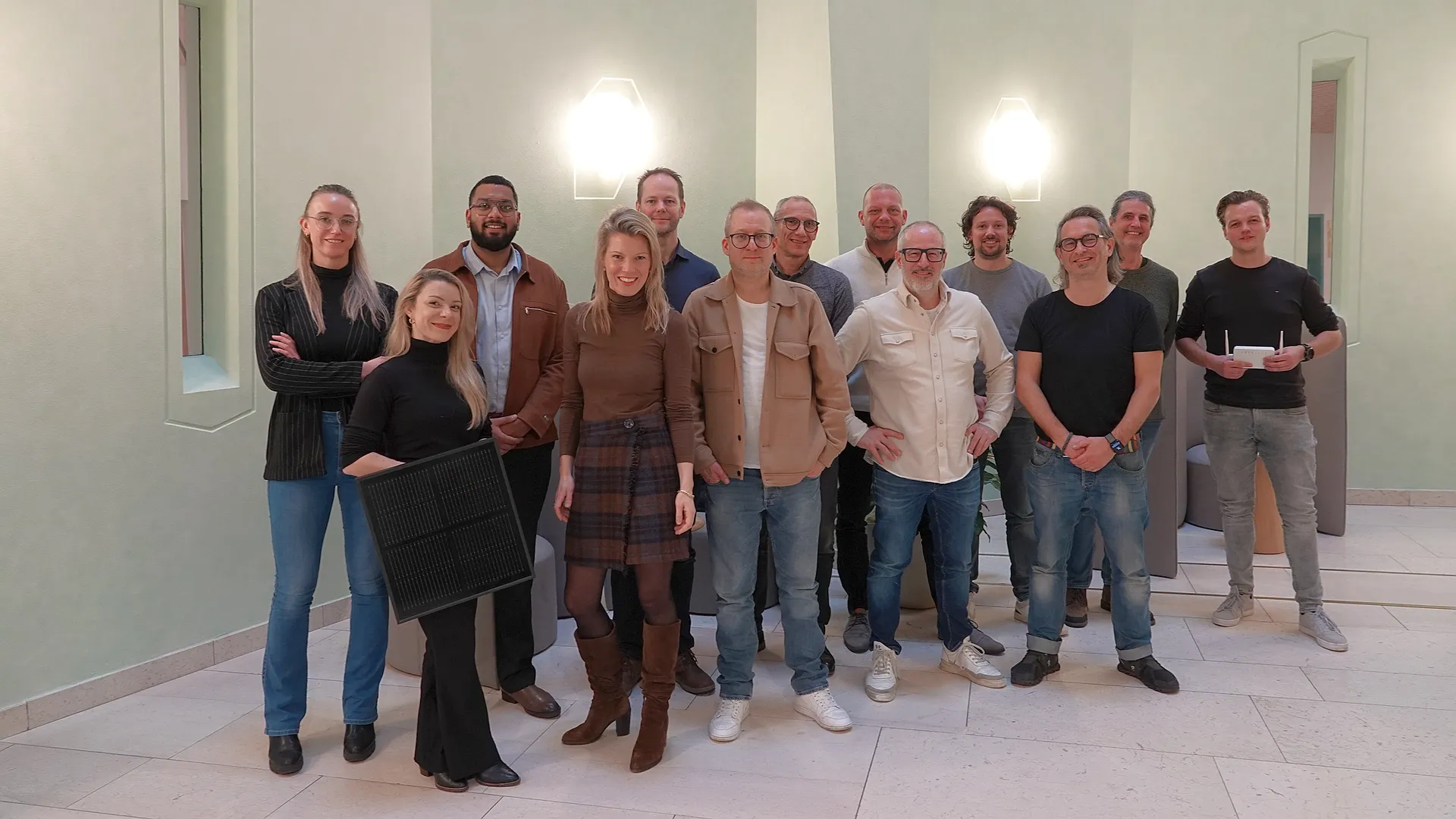 Solar Magazine - Doorstart Bliq en Denim Solar onder vlag The Sharing Group