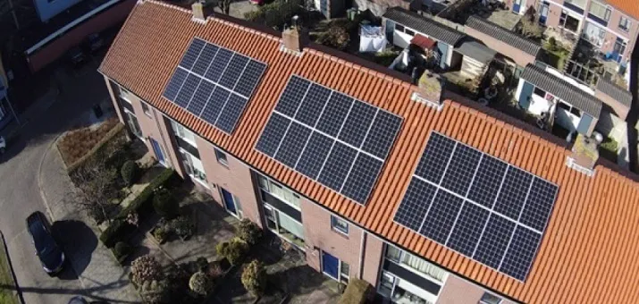Solar Magazine - Ecorus plaatst 800 zonnepanelen op woningen van ... Solar Magazine - Ecorus plaatst 800 zonnepanelen op woningen van ...