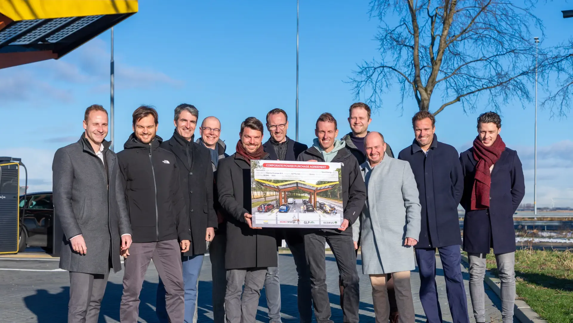 Solar Magazine - Stroomafnameovereenkomst Fastned voor zonnedak GLP ...