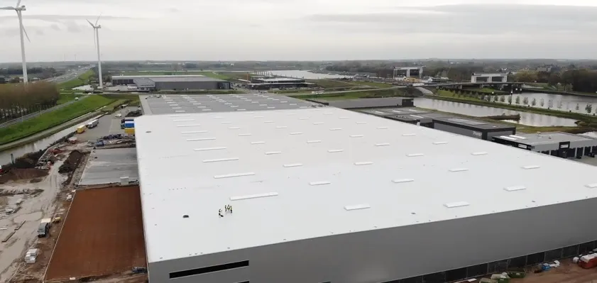 Solar Magazine - Sunrock plaatst 9.000 zonnepanelen op ... Solar Magazine - Sunrock plaatst 9.000 zonnepanelen op ...