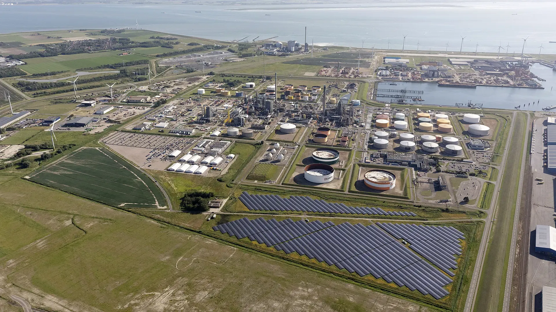 Solar & Storage Magazine - Vlissingen krijgt elektrolyser van 250 ...