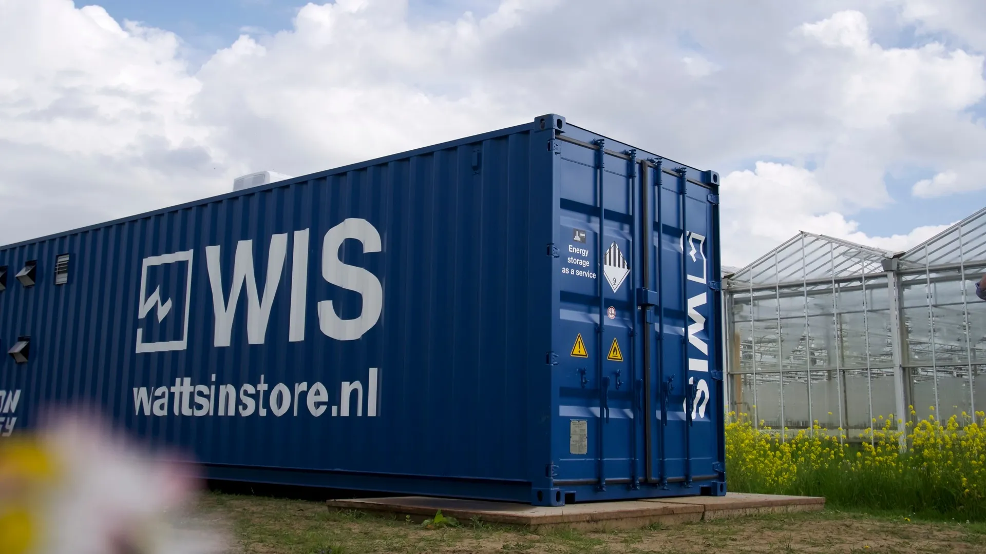 Solar Magazine - Watts In Store levert batterij op bij chrysanten- en ...